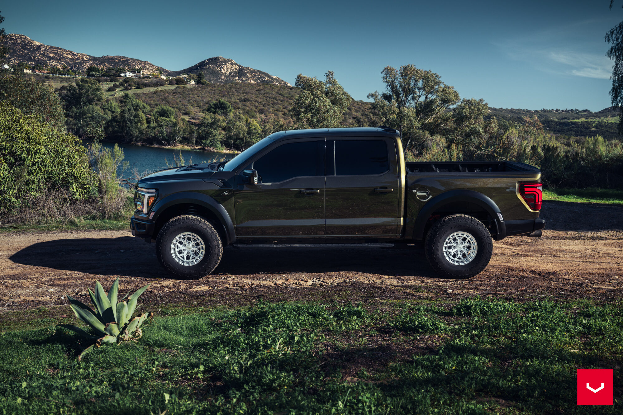 Ford F-150 Raptor - HFX Series: HFX-1 (6-Lug) - Vossen Wheels