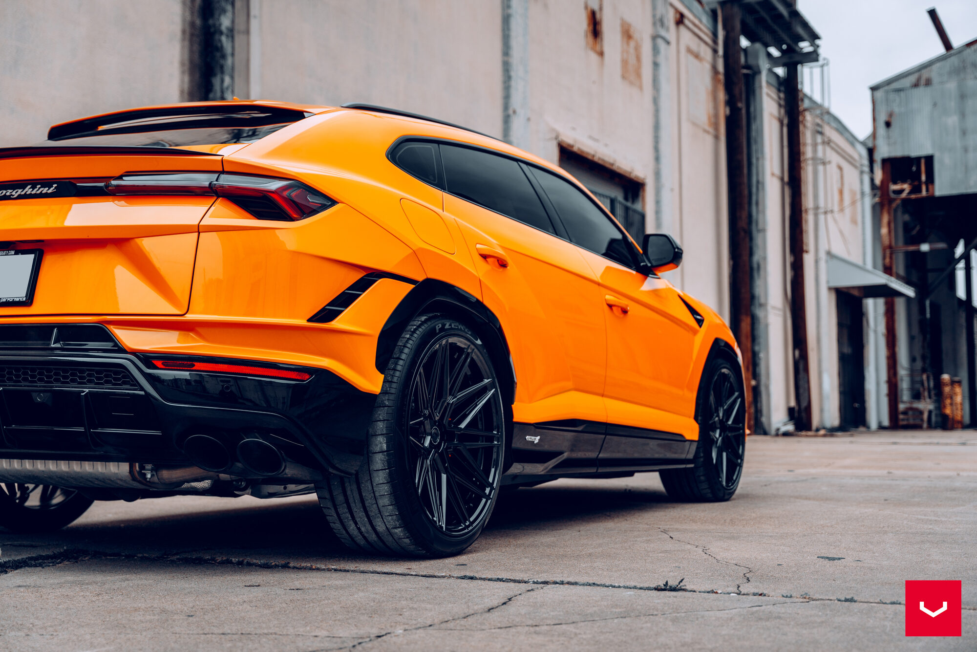 Lamborghini Urus - Hybrid Forged Series: HF-7 - Vossen Wheels