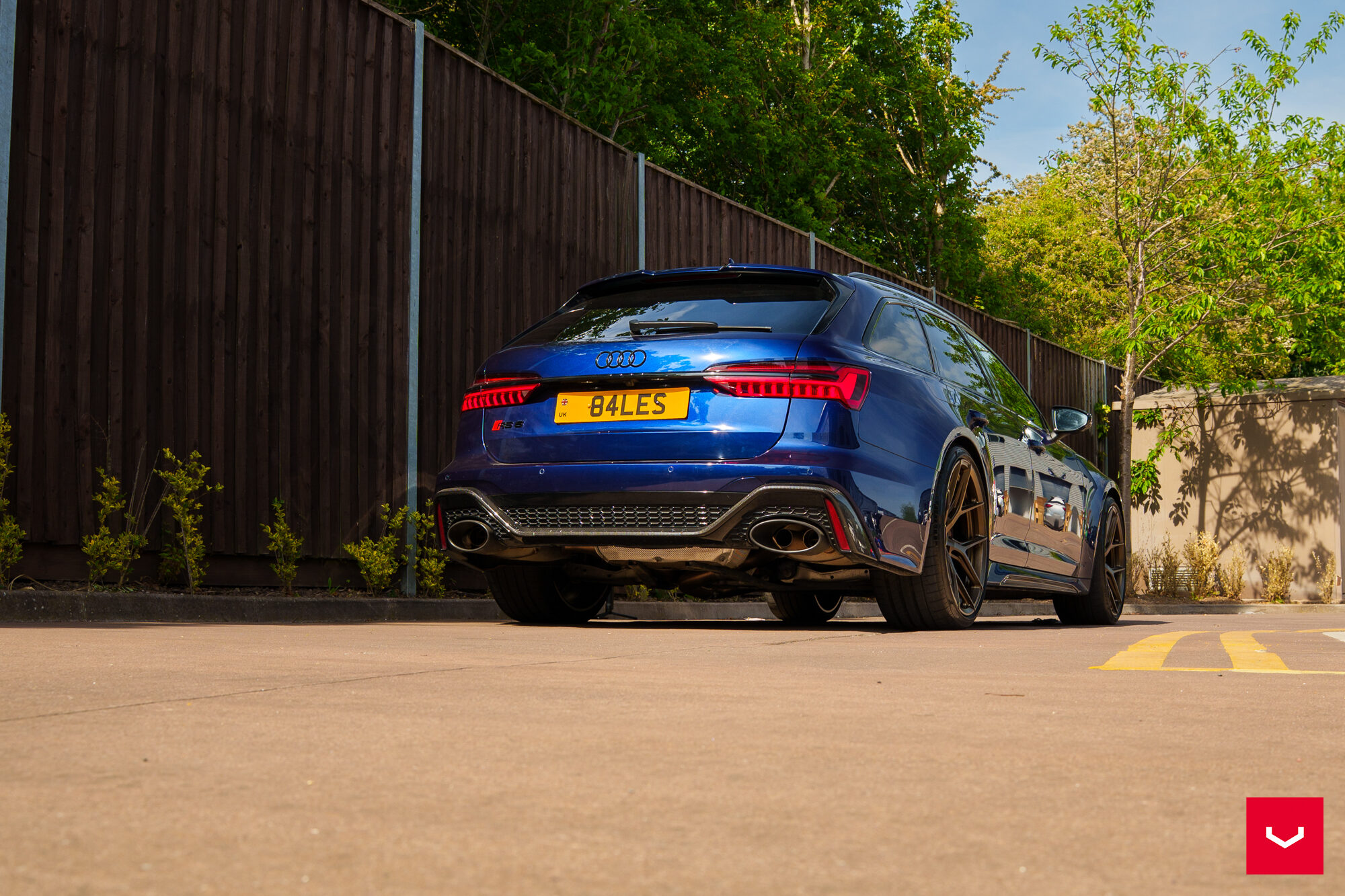 Audi RS6 - Hybrid Forged Series: HF-5 - Vossen Wheels