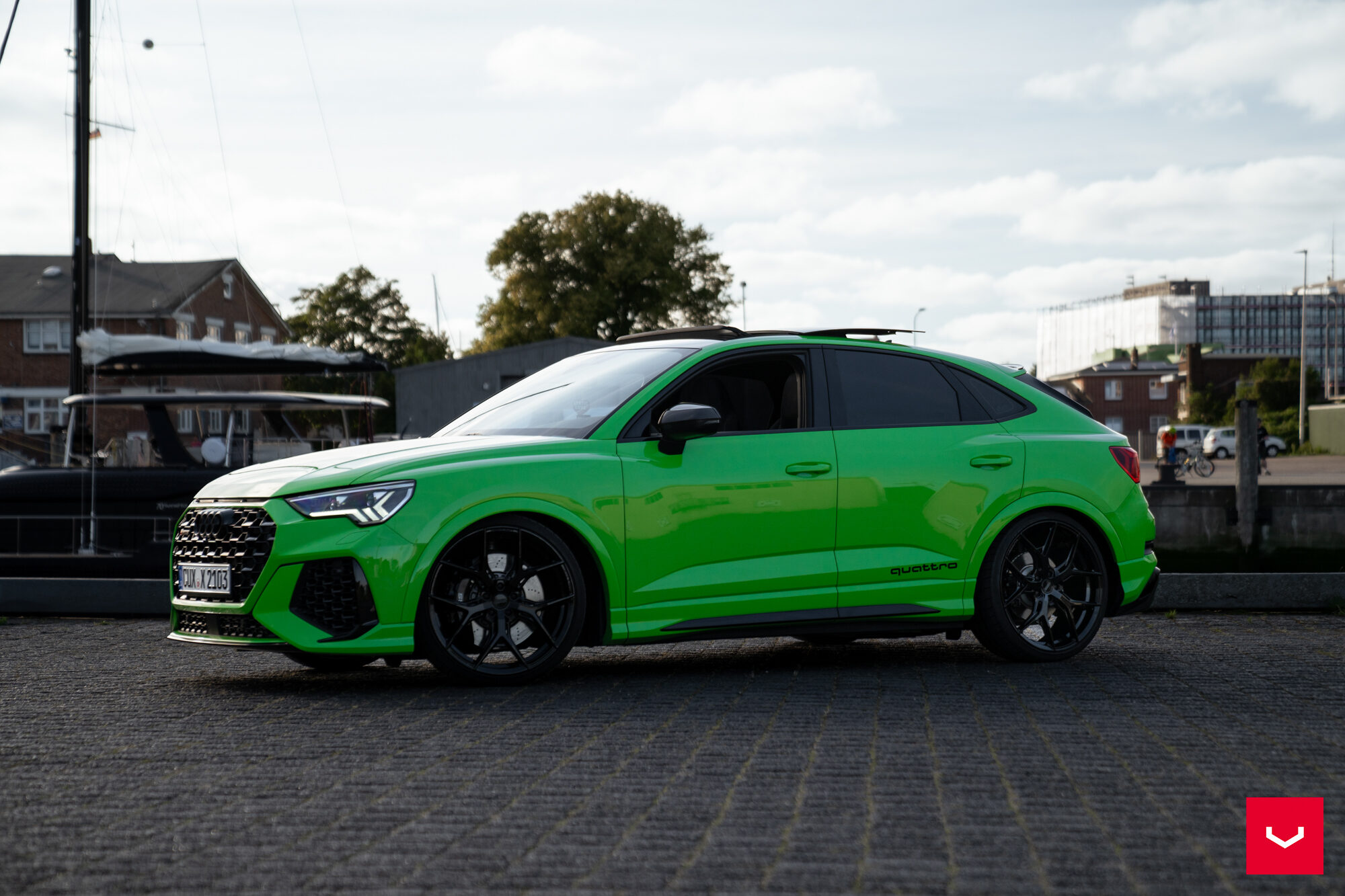Audi RS Q3 - Hybrid Forged Series: HF-5 - Vossen Wheels