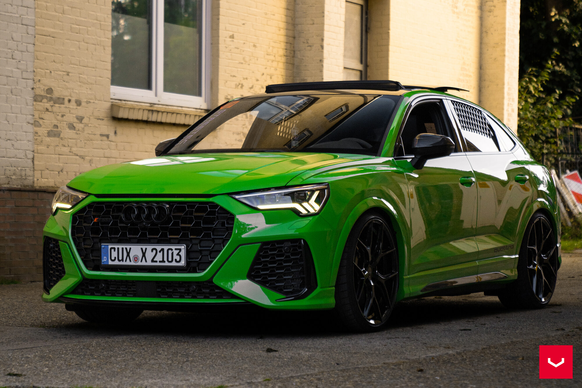Audi RS Q3 - Hybrid Forged Series: HF-5 - Vossen Wheels