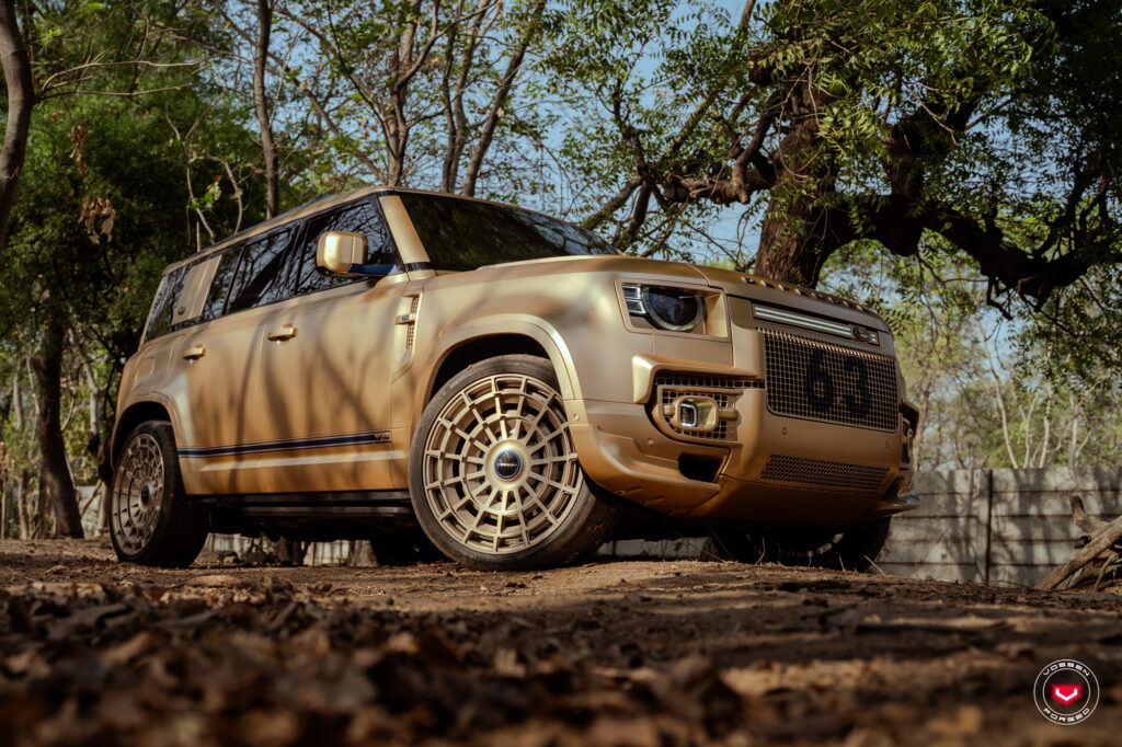 Land Rover Defender 110 - LC3 Series: LC3-12 - Vossen Wheels