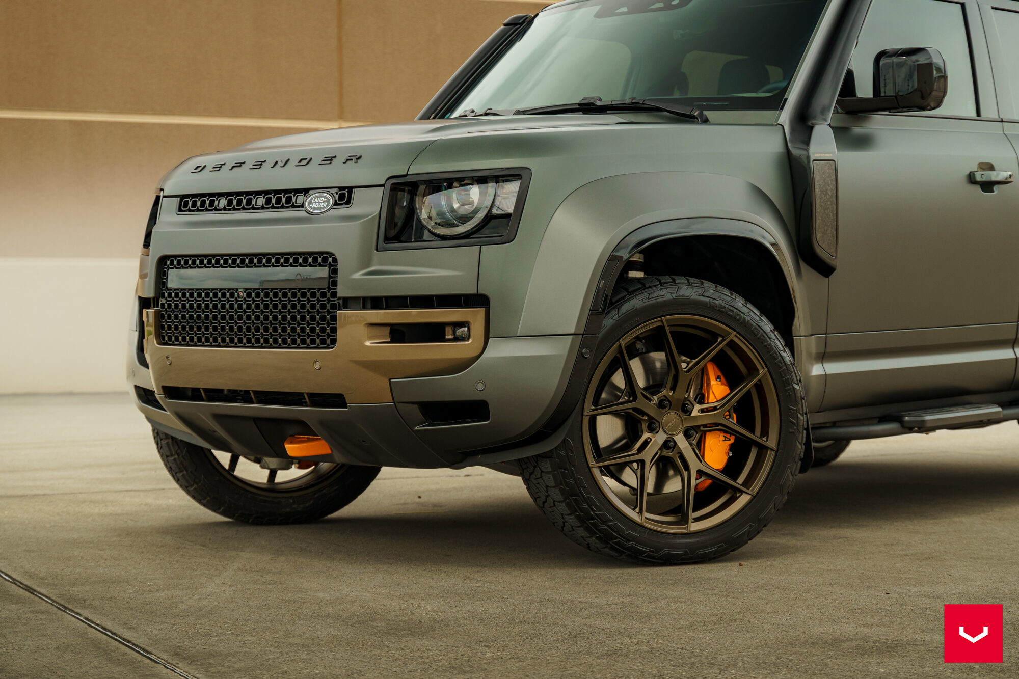 Land Rover Defender - Hybrid Forged Series: HF-5 - Vossen Wheels
