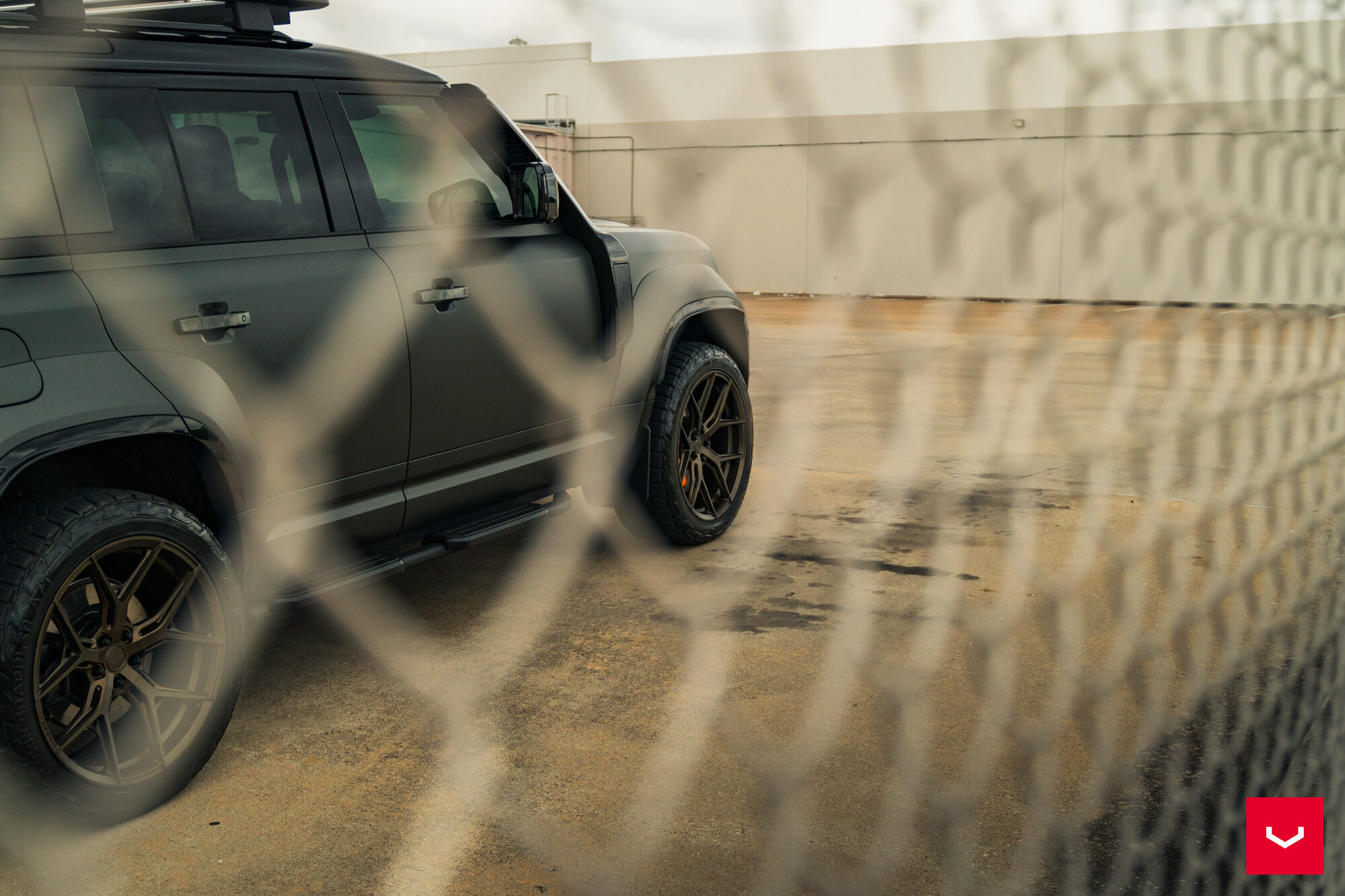 Land Rover Defender - Hybrid Forged Series: HF-5 - Vossen Wheels