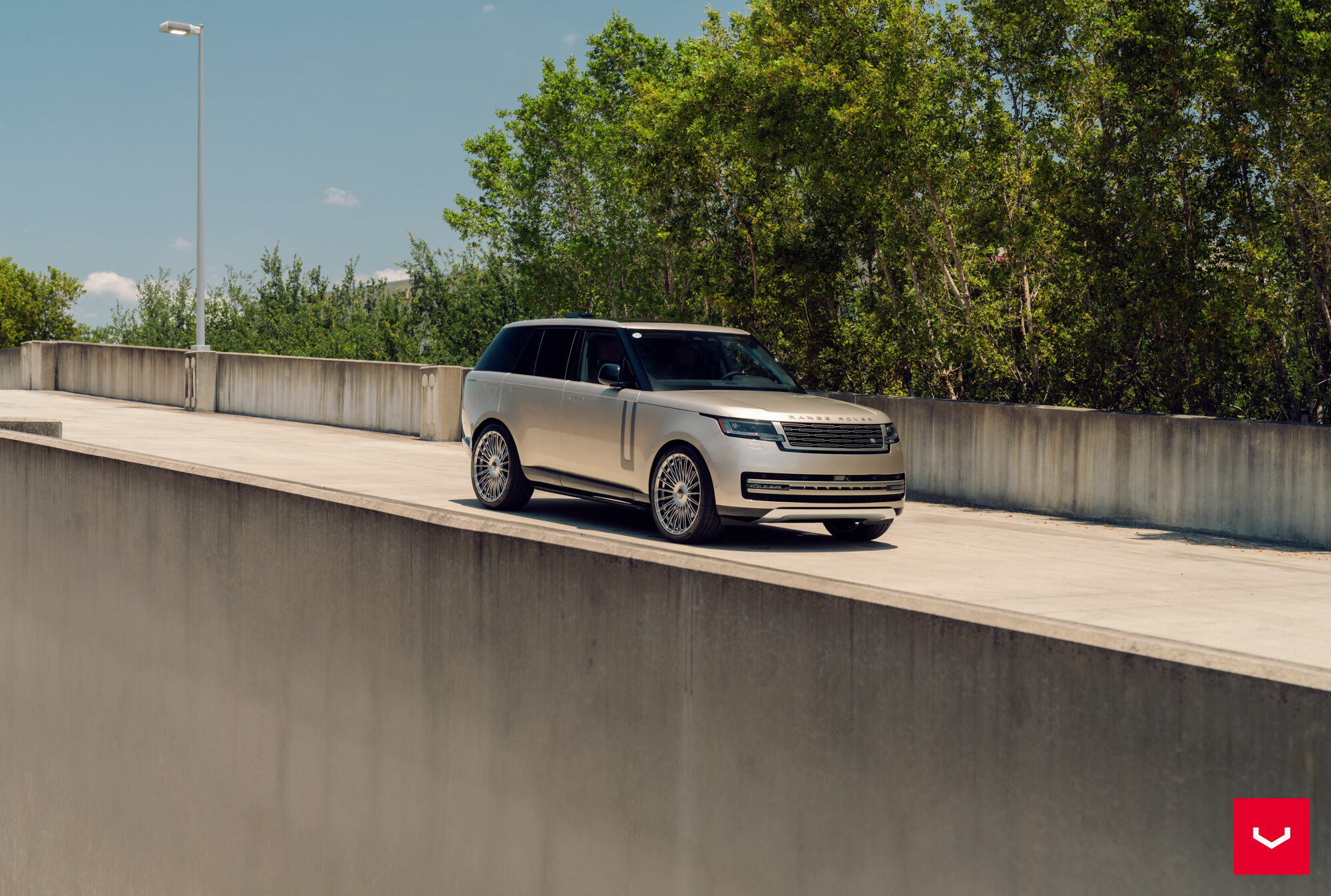 Land Rover Range Rover - Hybrid Forged Series: HF-8 - Vossen Wheels
