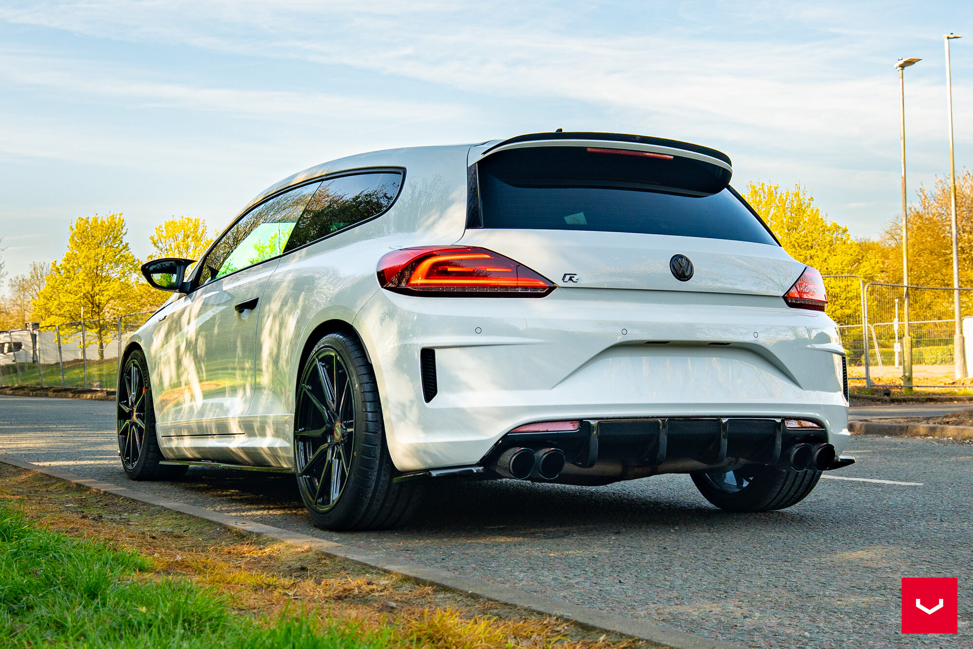Volkswagen Scirocco R - Hybrid Forged Series: HF-3 - Vossen Wheels