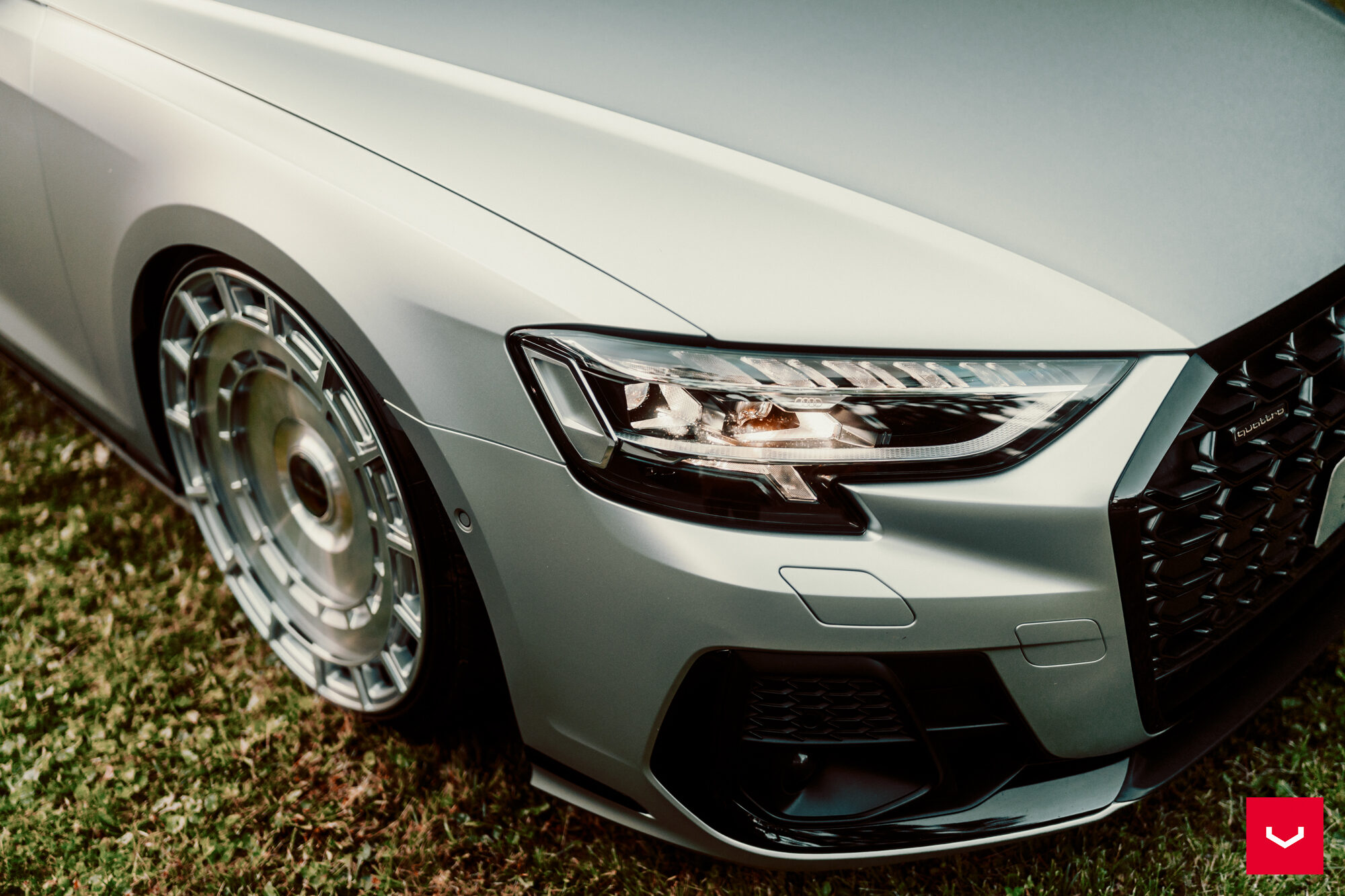 Audi A8 - Hybrid Forged Series: HF-9 - Vossen Wheels