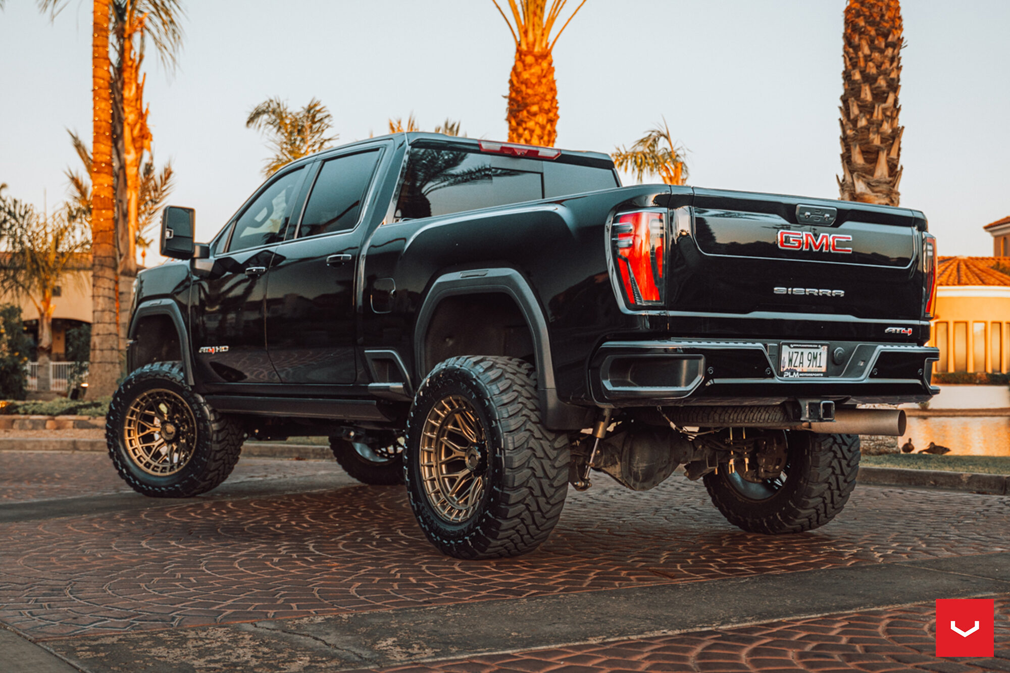 GMC Sierra AT4 HD - HFX Series: HFX-1 (8-Lug) - Vossen Wheels