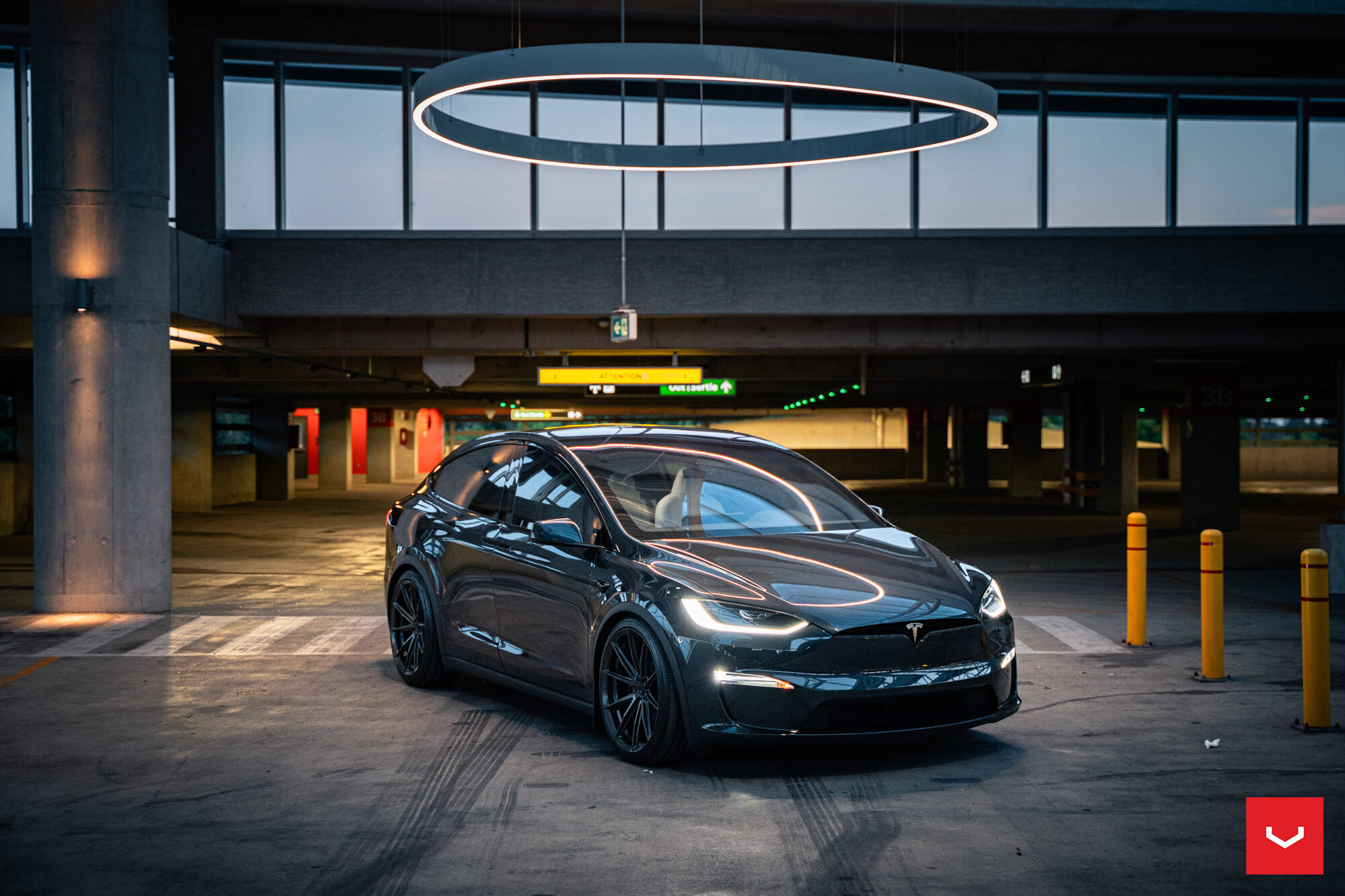 Tesla Model X - HFX Series: HFX-2 (5-Lug) - Vossen Wheels