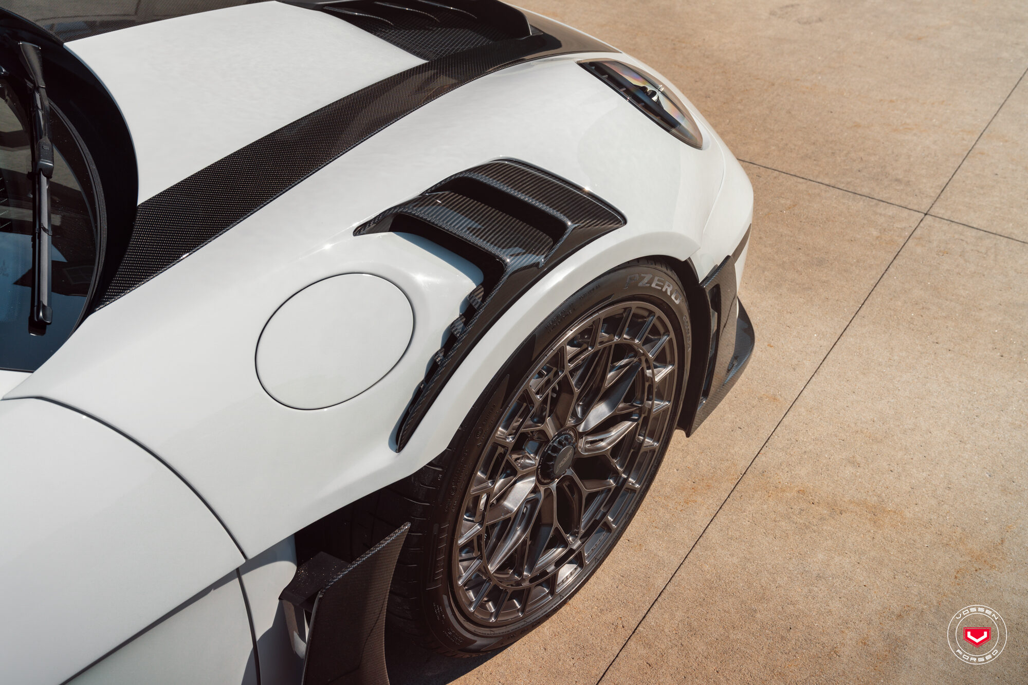 Porsche 992 GT3RS - LC3 Series: LC3-02 - Vossen Wheels