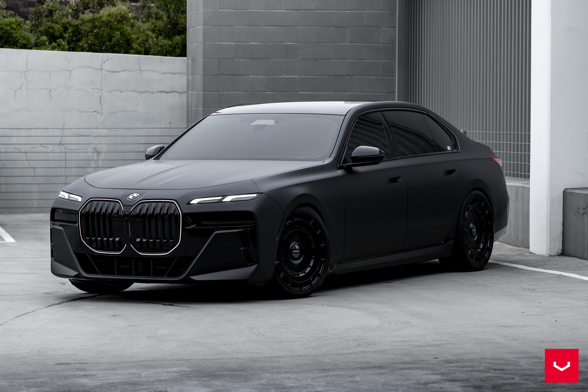 BMW G70 7 Series - Hybrid Forged Series: HF-9 - Vossen Wheels