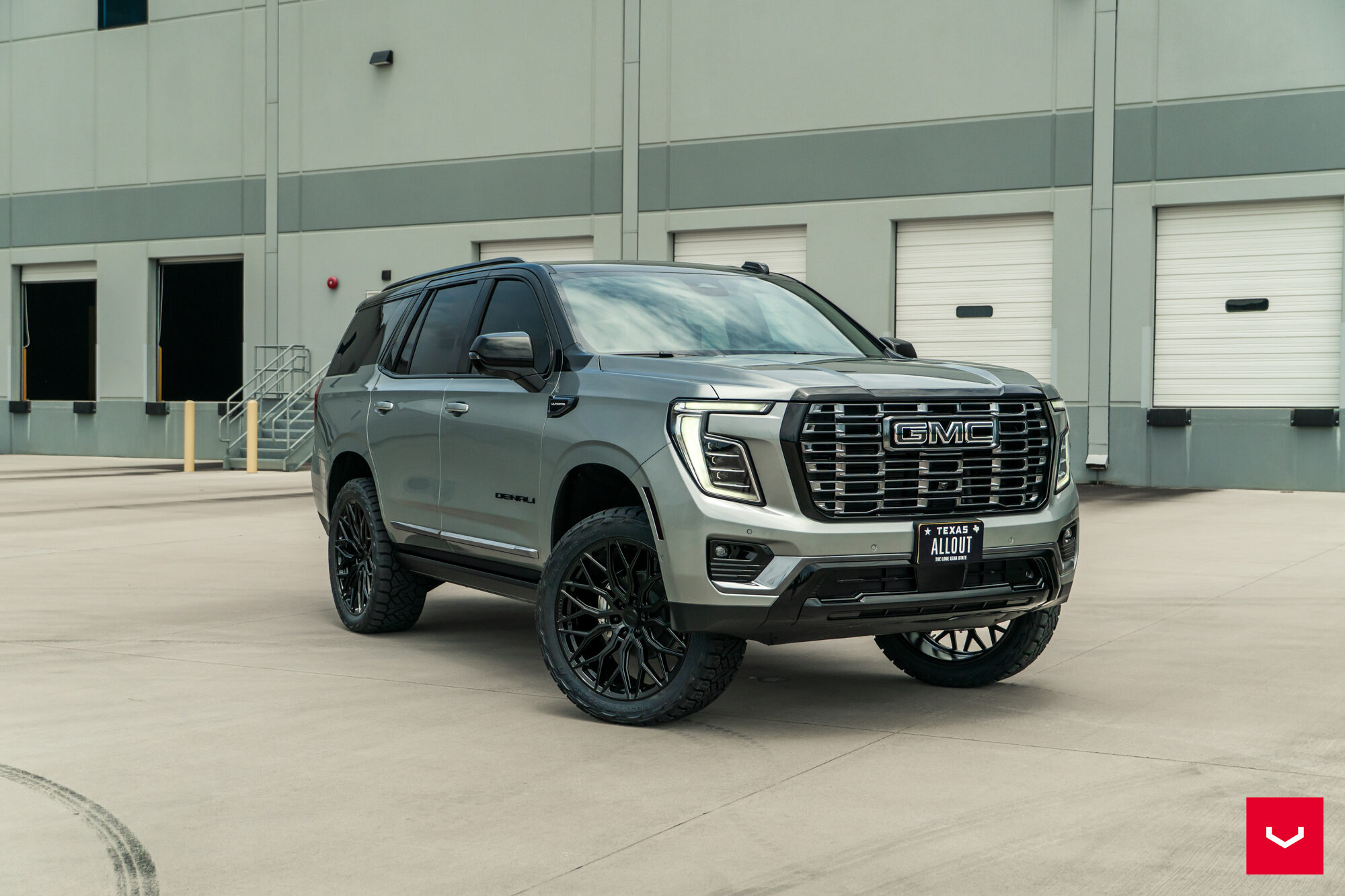 GMC Yukon Denali Ultimate - Hybrid Forged Series: HF6-3 - Vossen Wheels