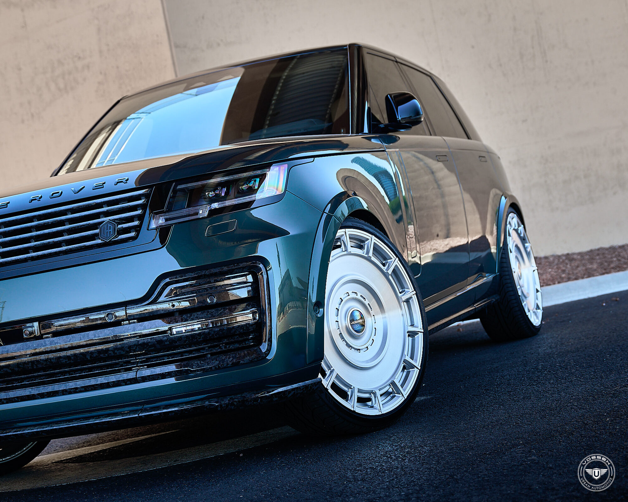 Land Rover Range Rover - Urban x Vossen Series: UV-7 - Vossen Wheels
