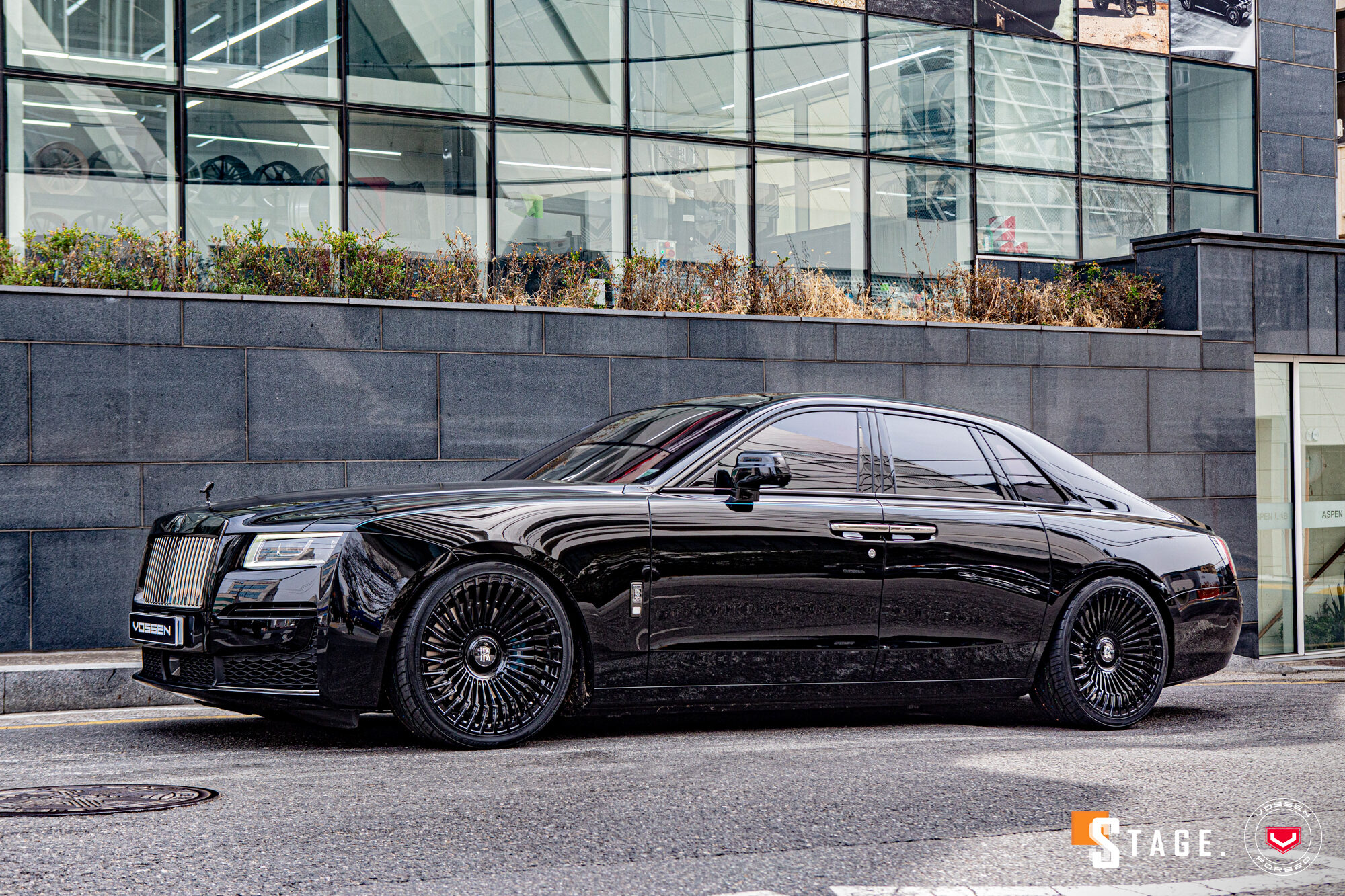 Rolls Royce Ghost - Urban Automotive x Vossen: UV-5 - Vossen Wheels