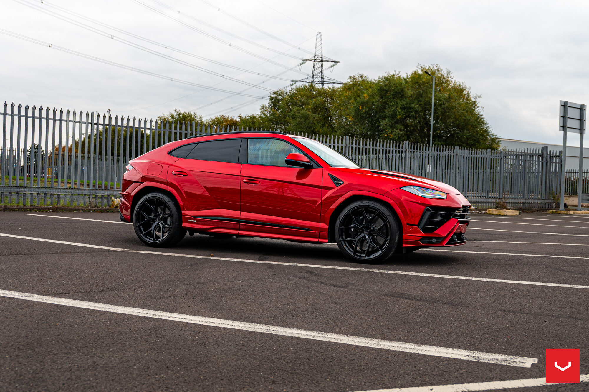 Lamborghini Urus - Hybrid Forged Series: HF-5 - Vossen Wheels