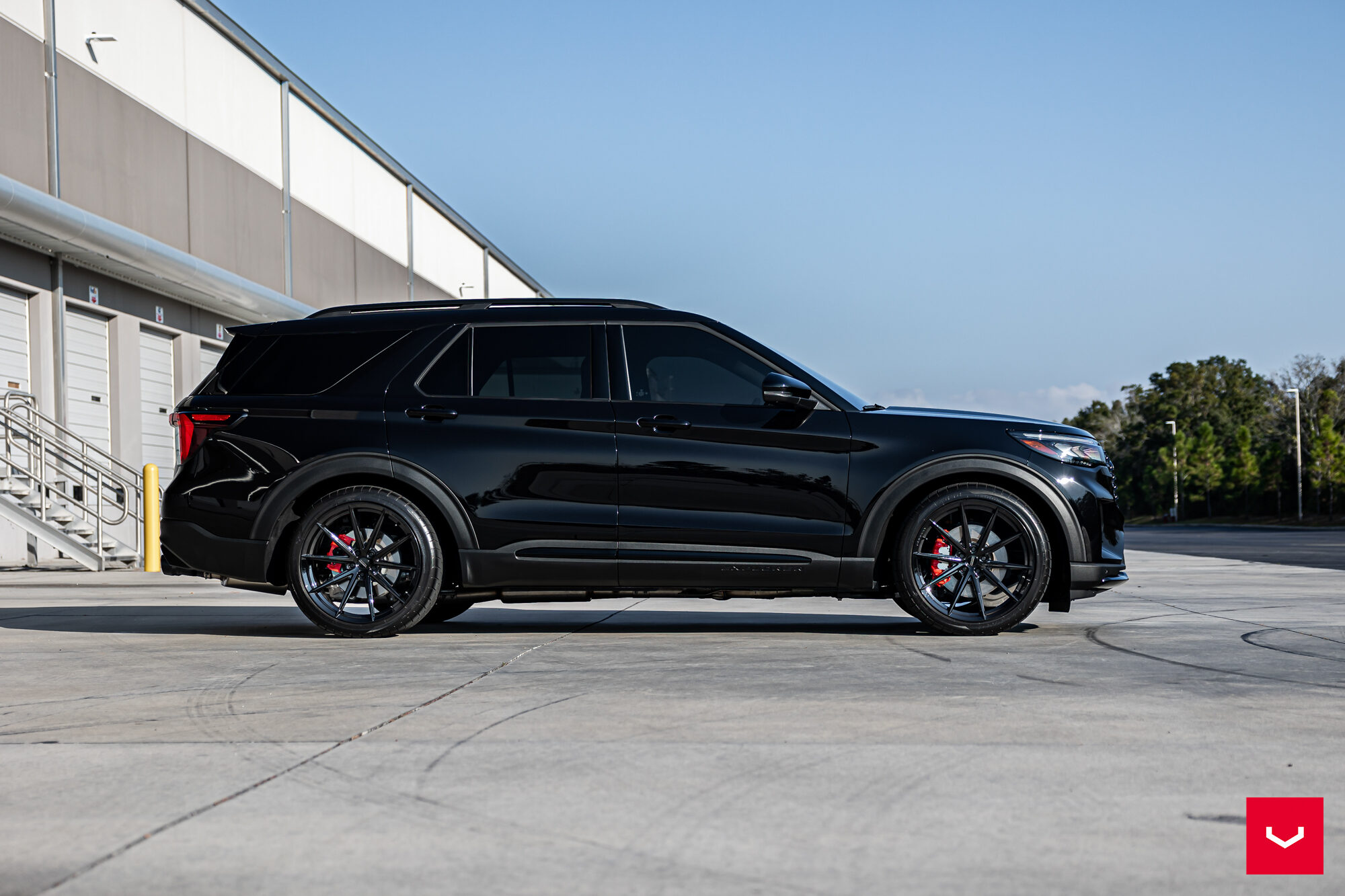 Ford Explorer ST - HFX Series: HFX-2 (5-Lug) - Vossen Wheels