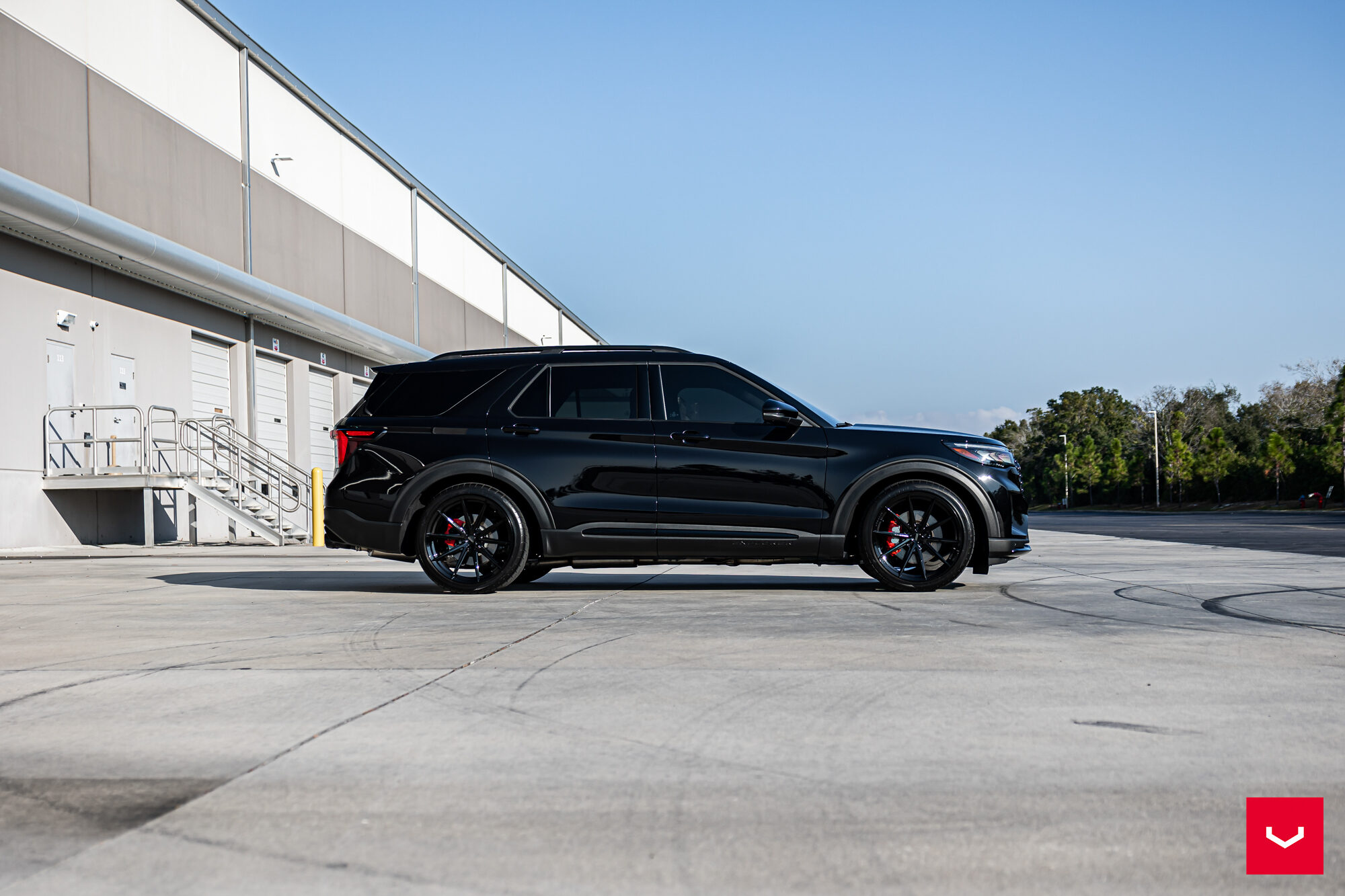 Ford Explorer ST - HFX Series: HFX-2 (5-Lug) - Vossen Wheels
