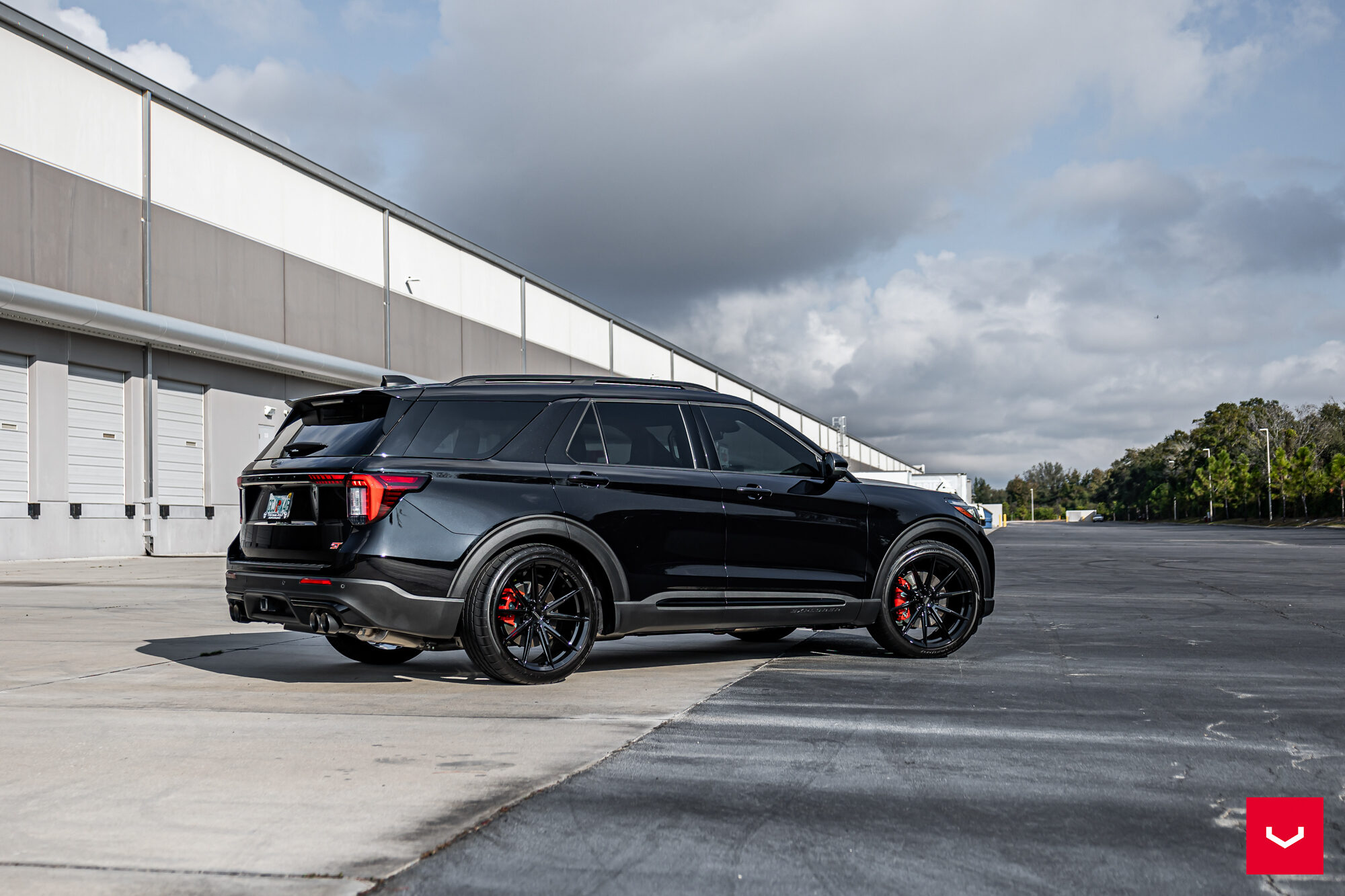Ford Explorer ST - HFX Series: HFX-2 (5-Lug) - Vossen Wheels
