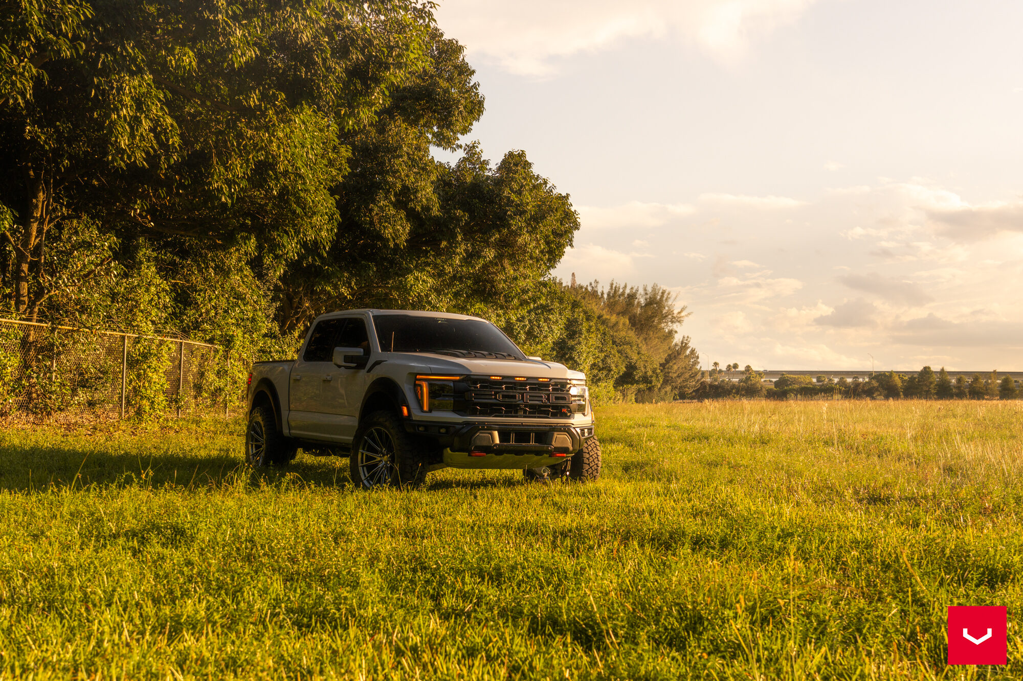 Ford F-150 Raptor R - HFX Series: HFX-2 (6-Lug) - Vossen Wheels