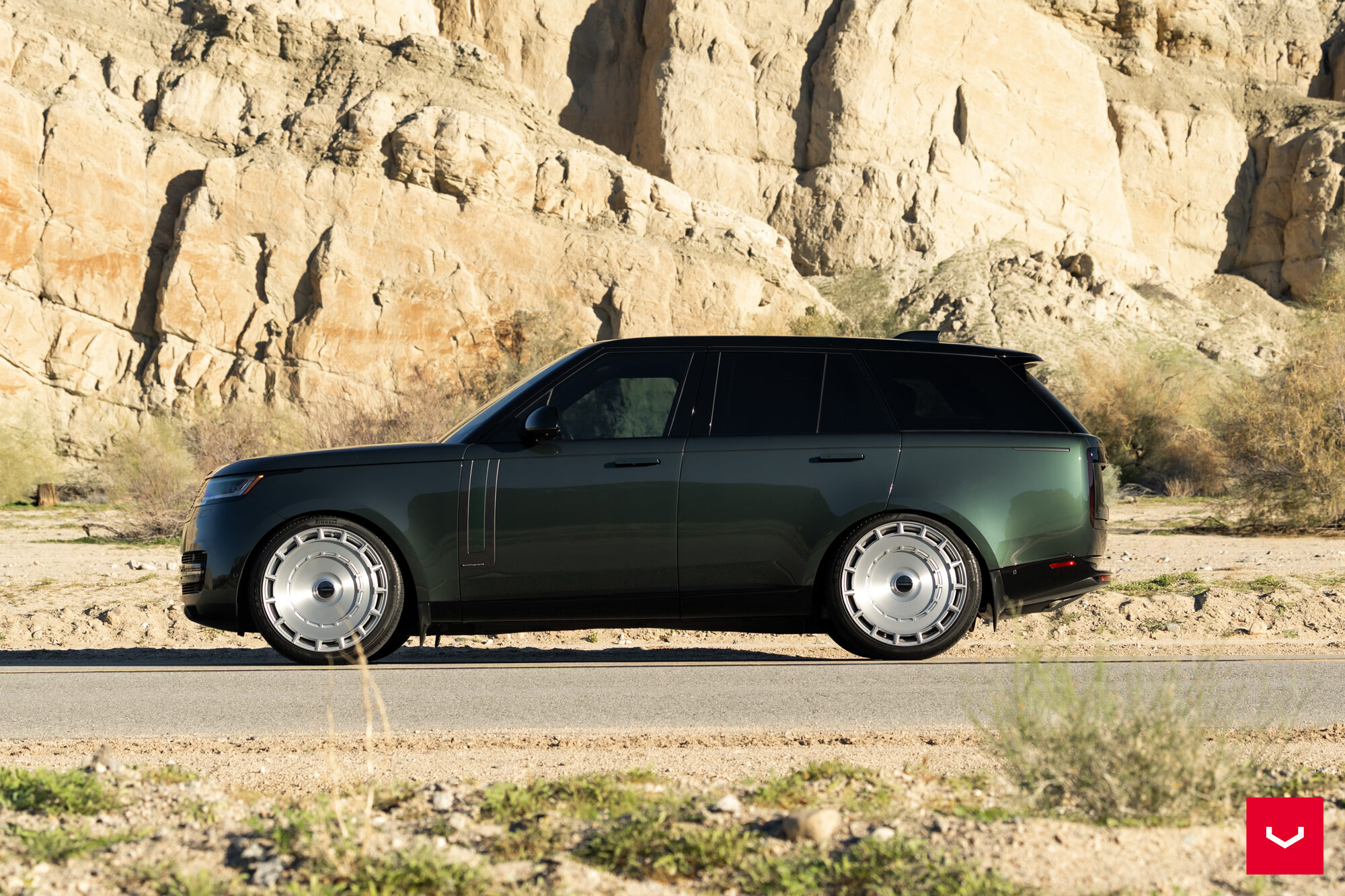 Land Rover Range Rover - Hybrid Forged Series: HF-9 - Vossen Wheels