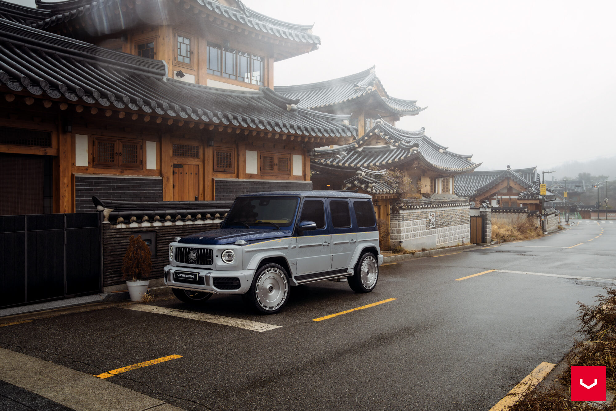 Mercedes G63 AMG - Hybrid Forged Series: HF-9 - Vossen Wheels