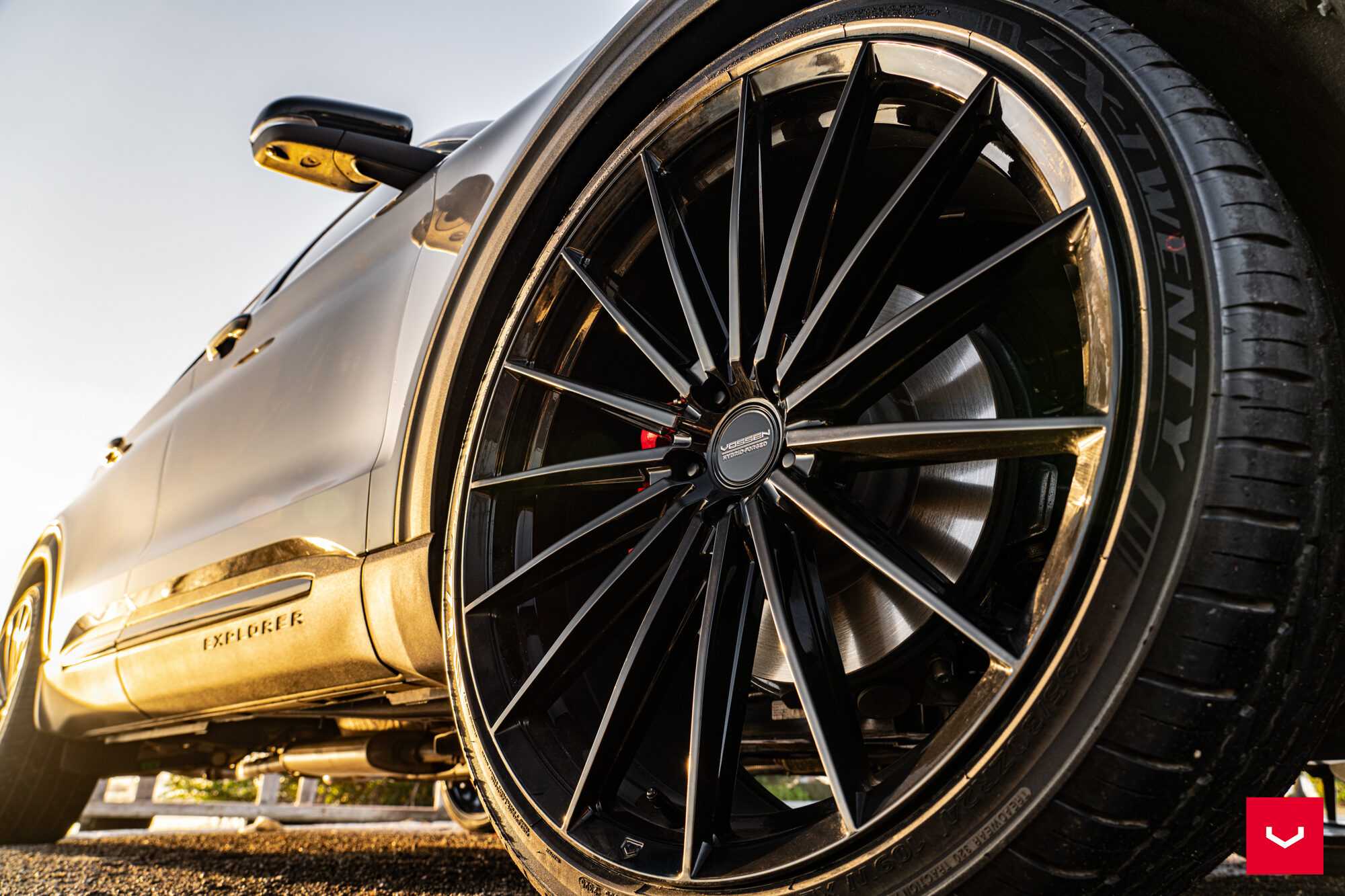 Ford Explorer ST - HFX Series: HFX-4 (5-Lug) - Vossen Wheels
