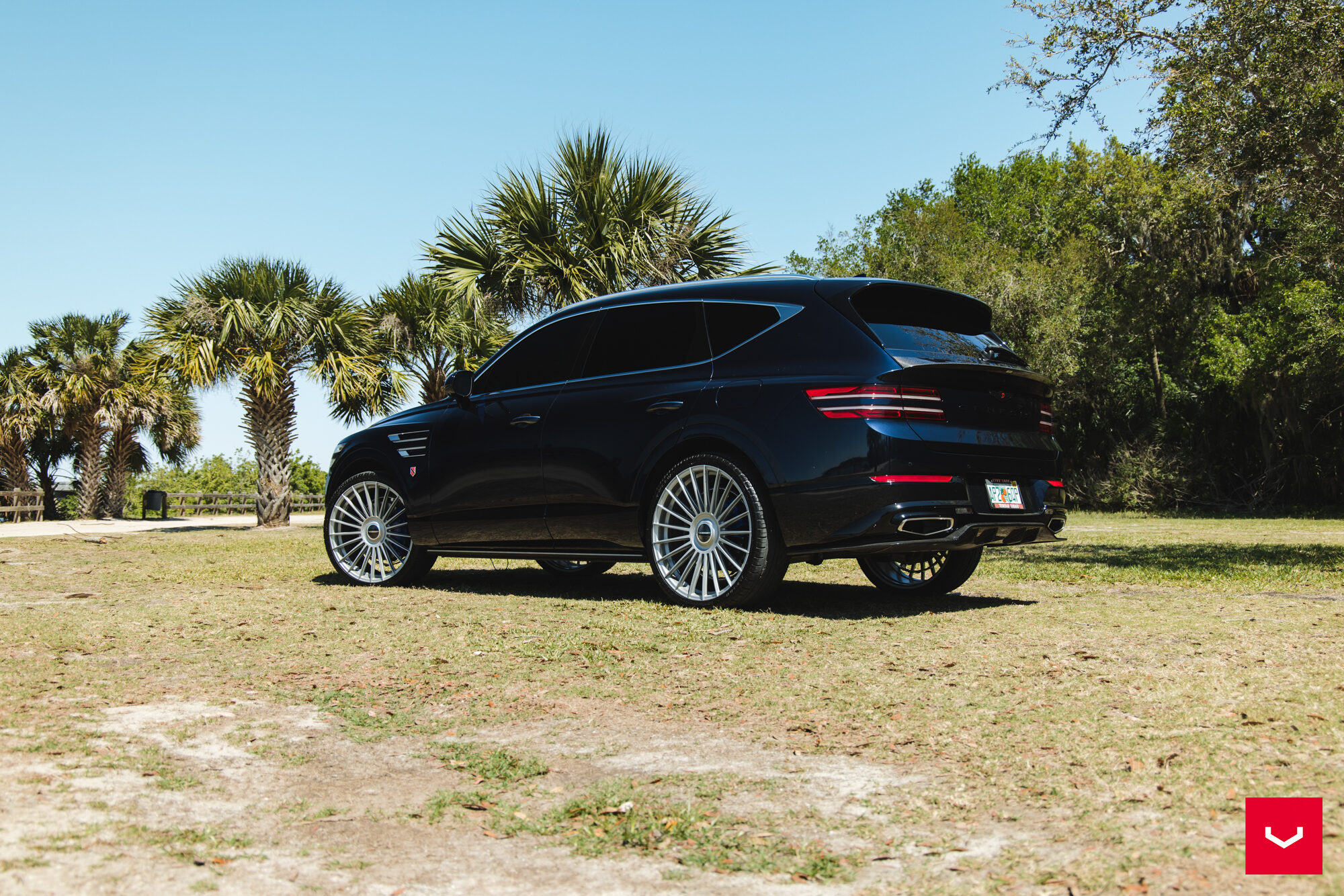 Genesis GV80 - Hybrid Forged Series: HF-8 - Vossen Wheels