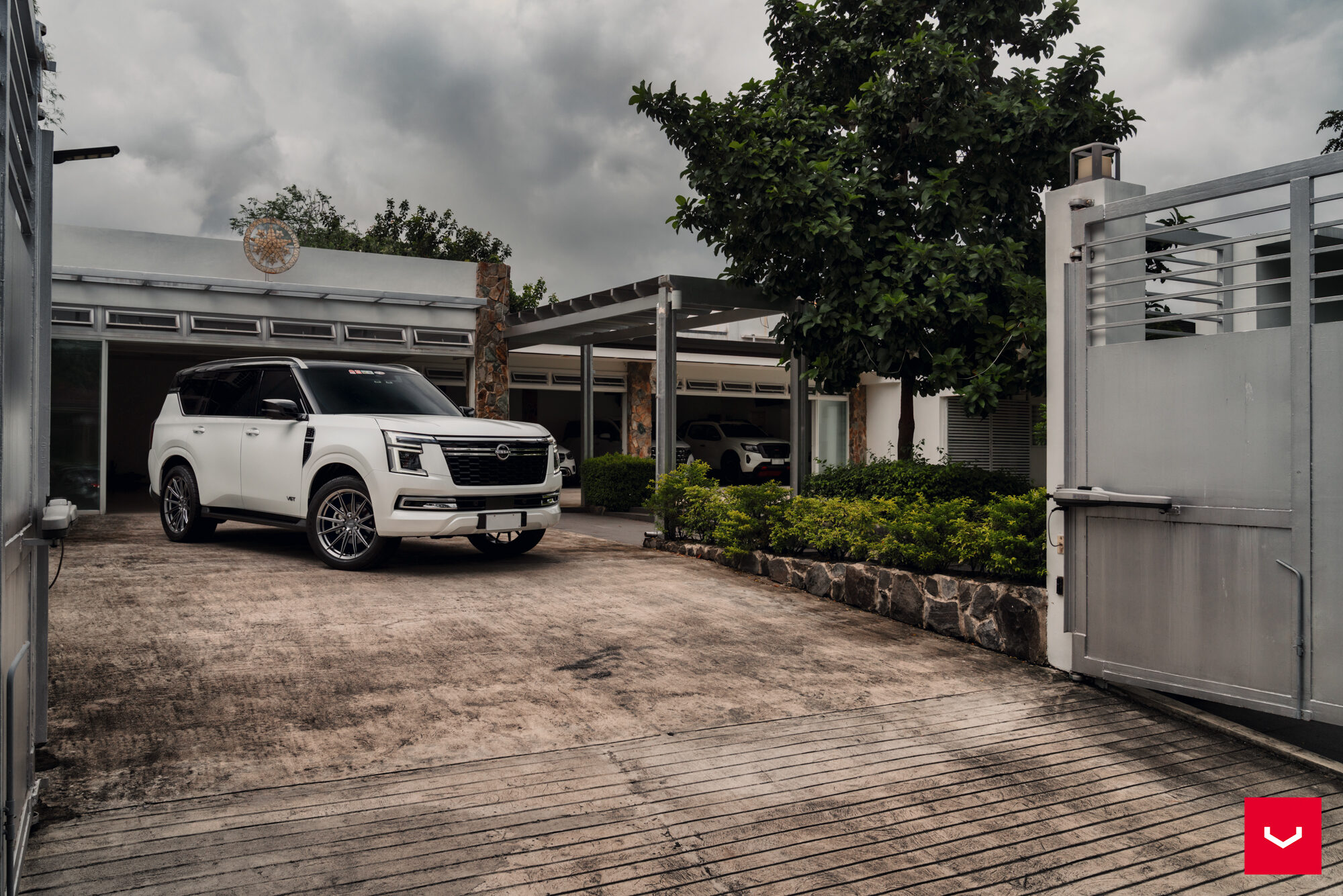 Nissan Patrol - HFX Series: HFX-2 (6-Lug) - Vossen Wheels