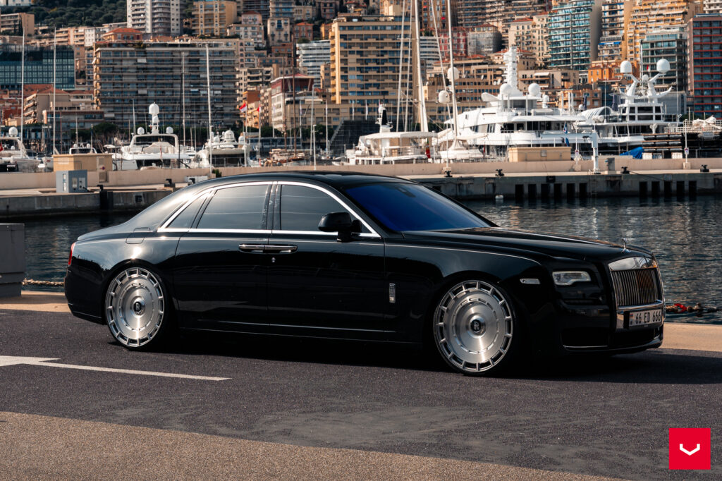 Rolls Royce Ghost - Hybrid Forged Series: HF-9 - Vossen Wheels